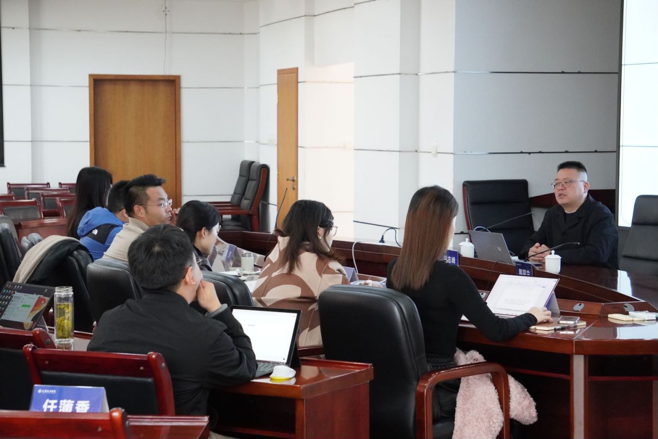 华东师范大学吕志峰教授应邀为新进教师作专题讲座