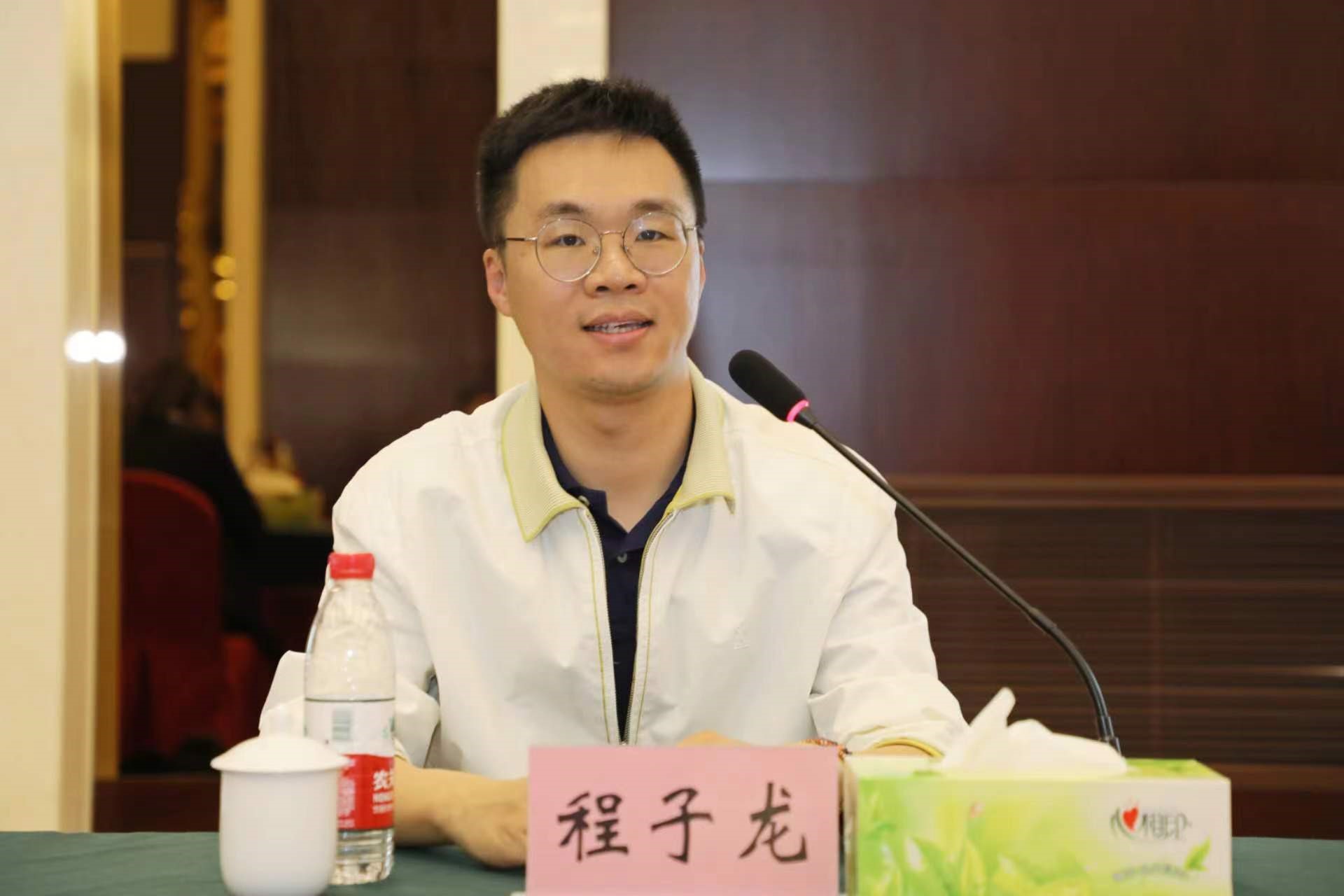 我校教师参加“武装力量与军事治理——学习贯彻党的二十大精神暨军事政治学专家论坛（2023）”