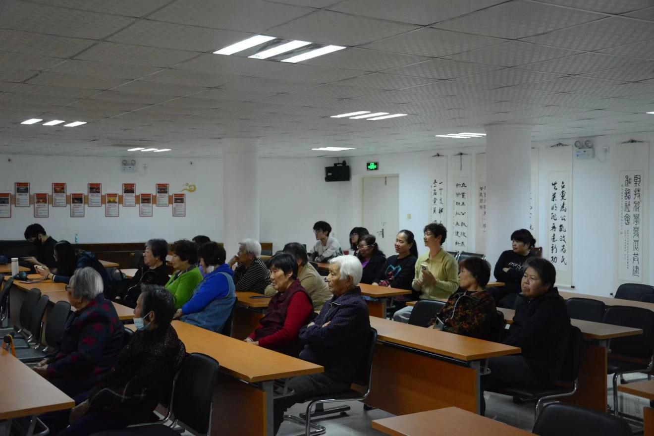 经济法学院开展“普法进社区”活动